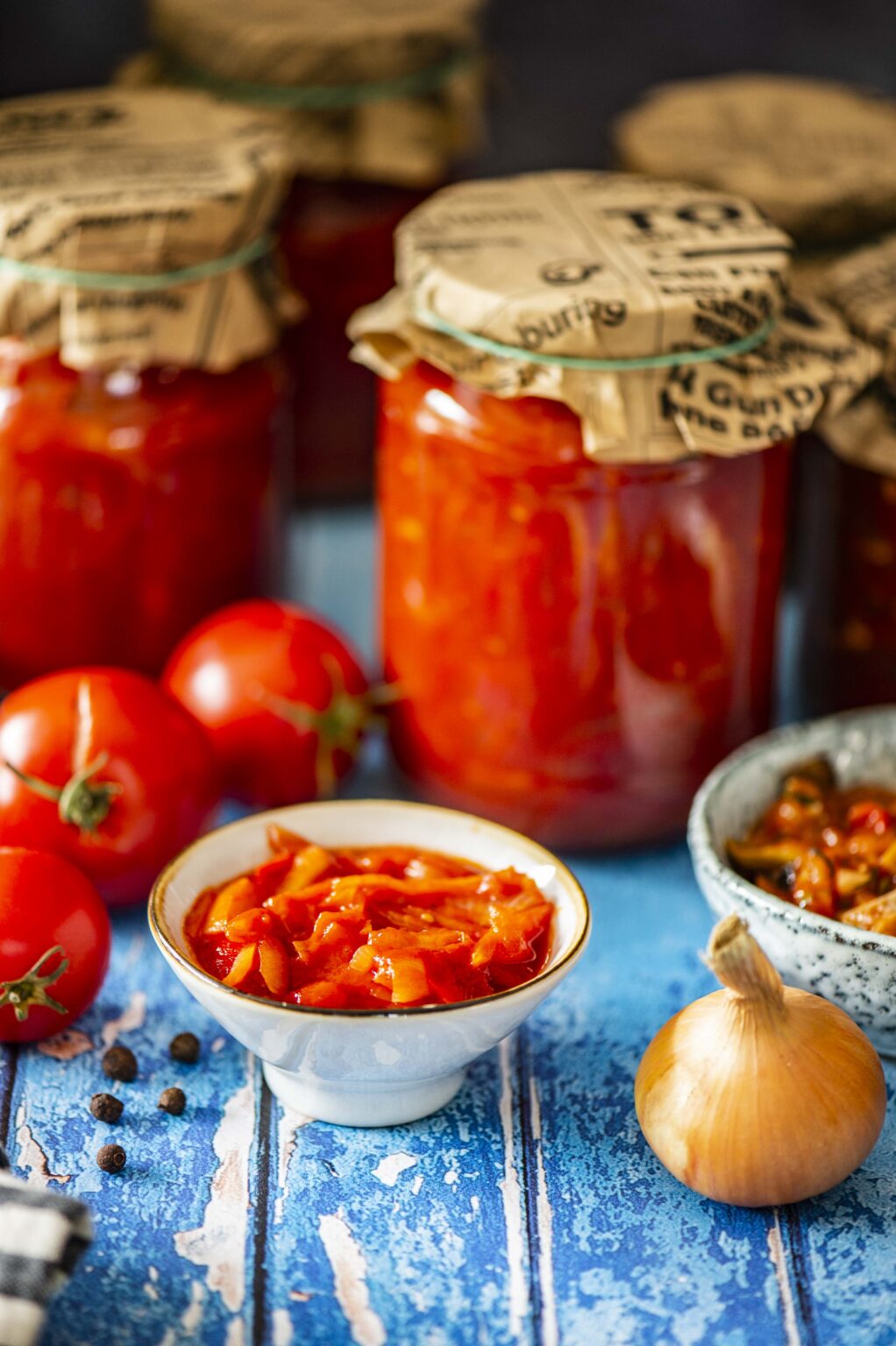 Natalja mõnus segasalat tomati, sibula ja porgandiga - Tuuli Retseptid